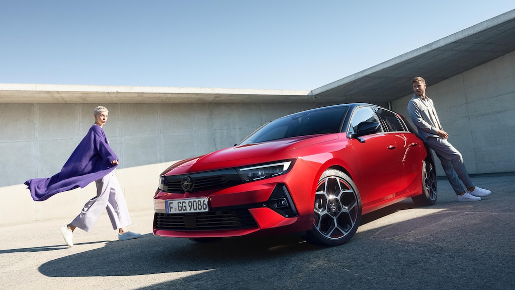Opel Astra | Valitse Astra-malli | Opel Suomi